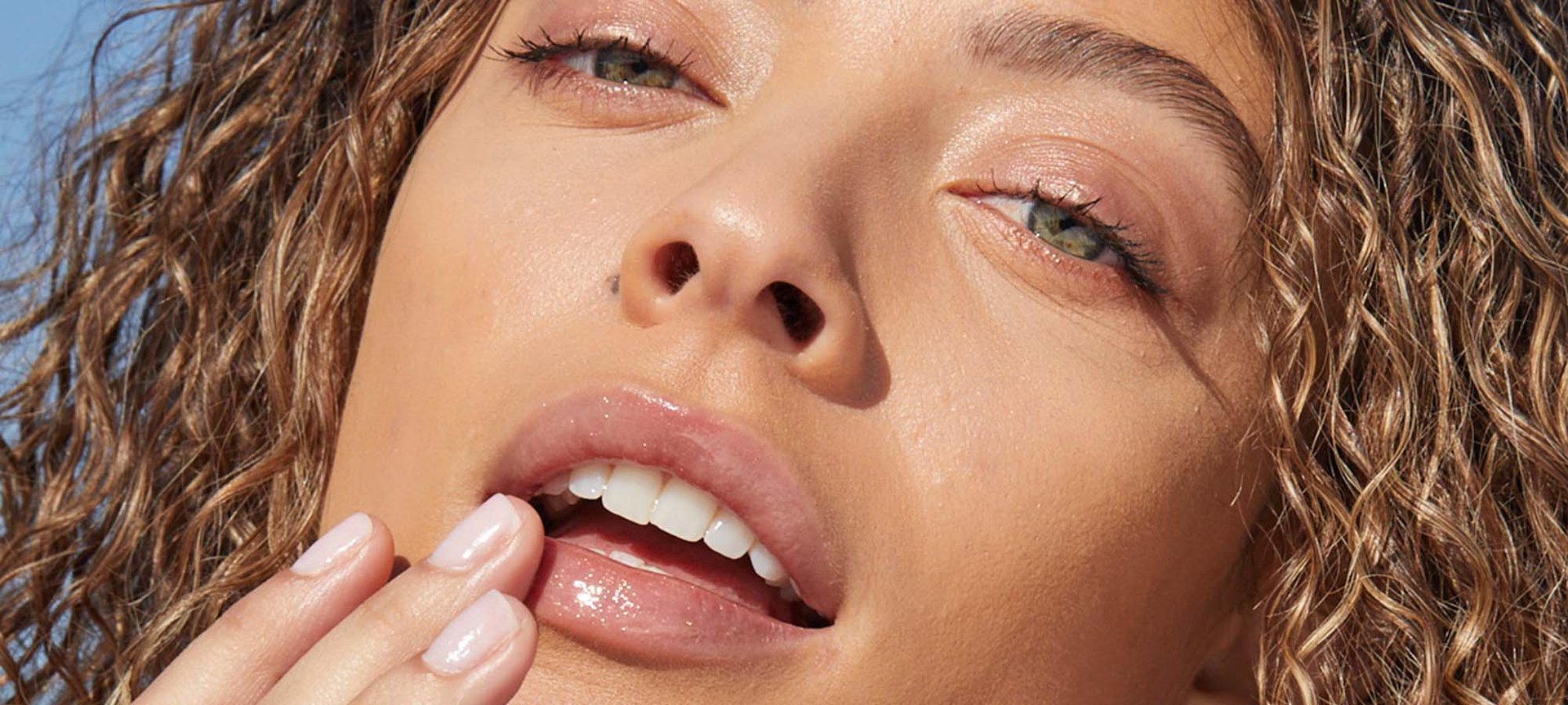 How To Use A Lip Scrub - L’Oréal Paris