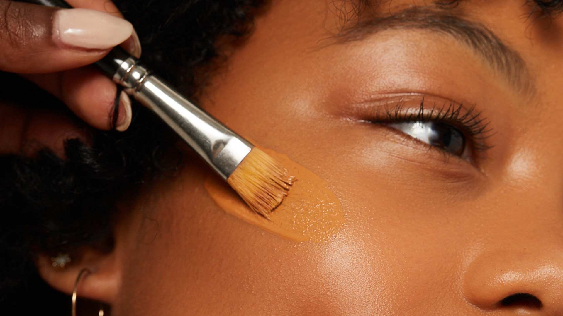 Find The Best Type of Foundation for Your Skin Type