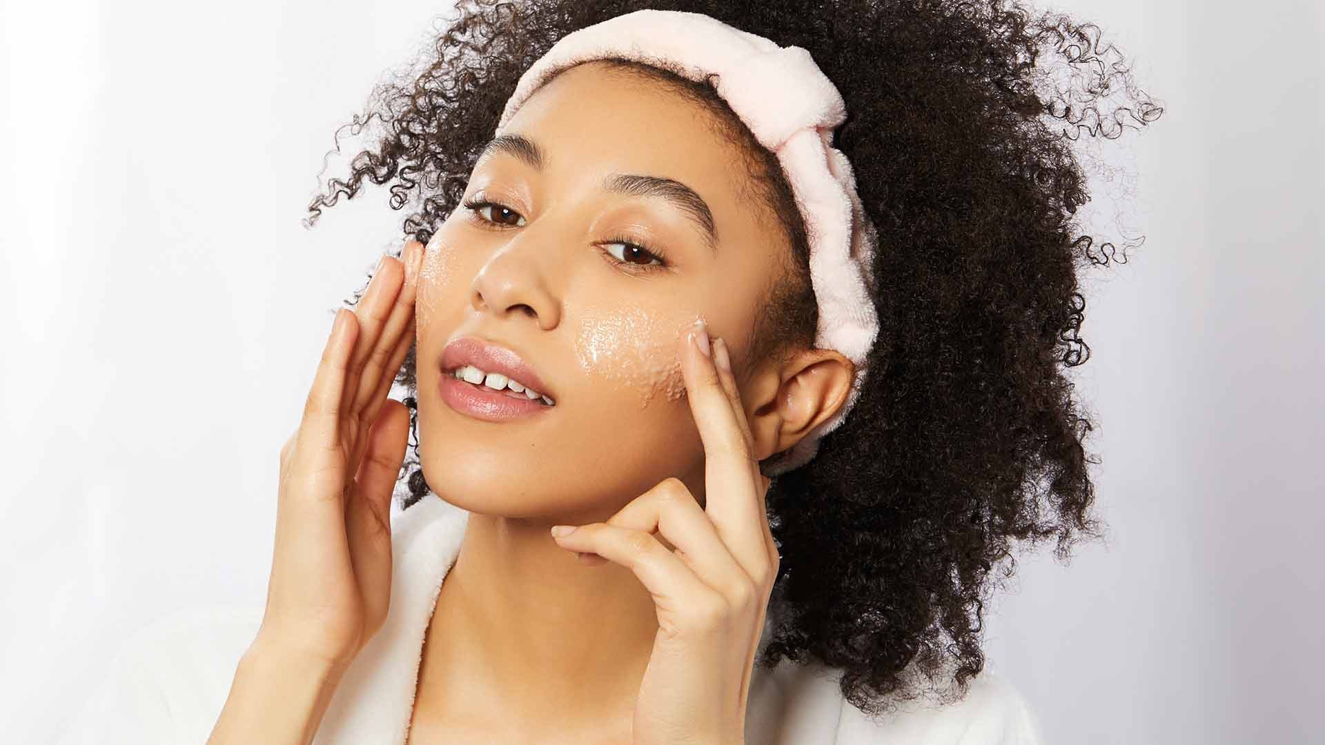 How To Exfoliate Sensitive Skin Safely Loréal Paris