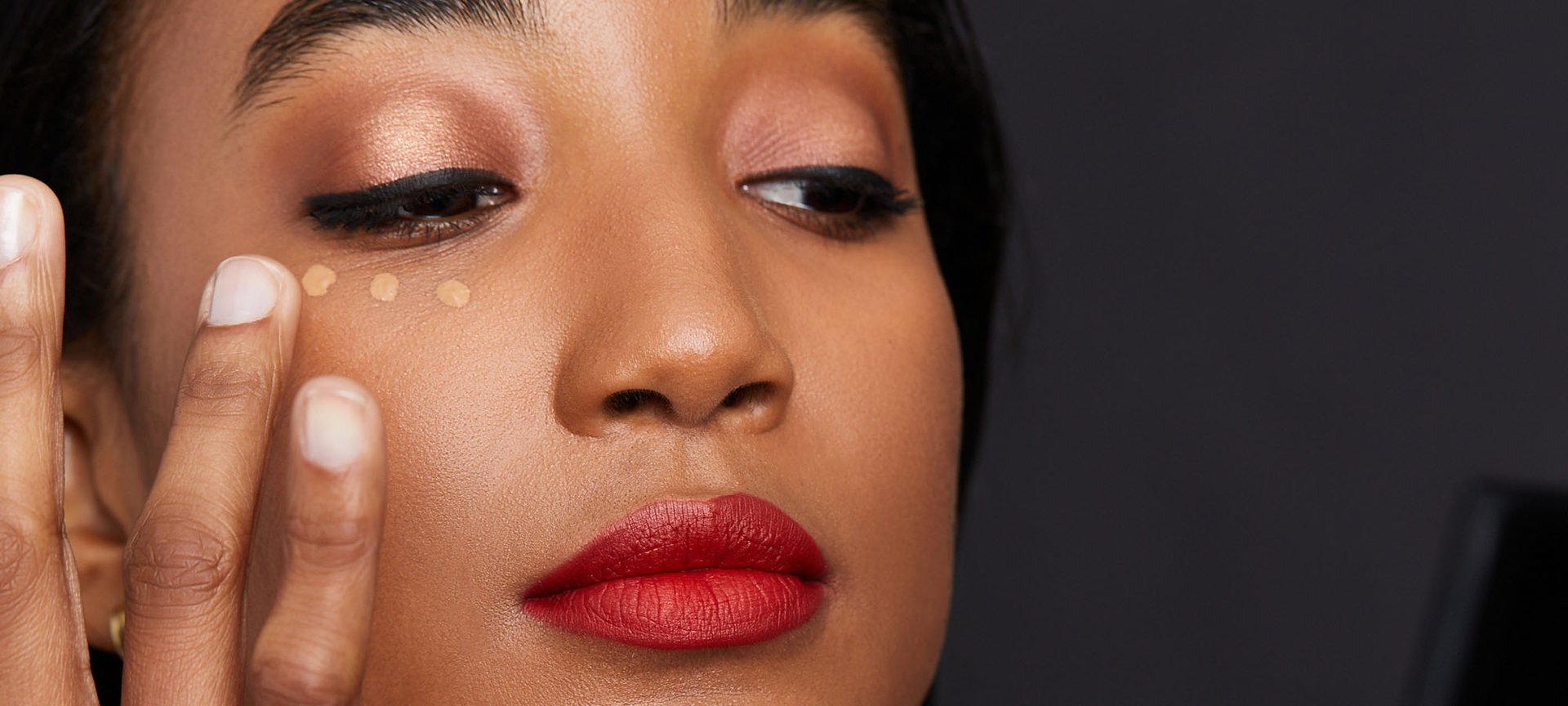 How To Hide Swollen Eyes With Makeup Tutorial Pics how-to-hide-swollen-eyes-with-makeup-tutorial-pics