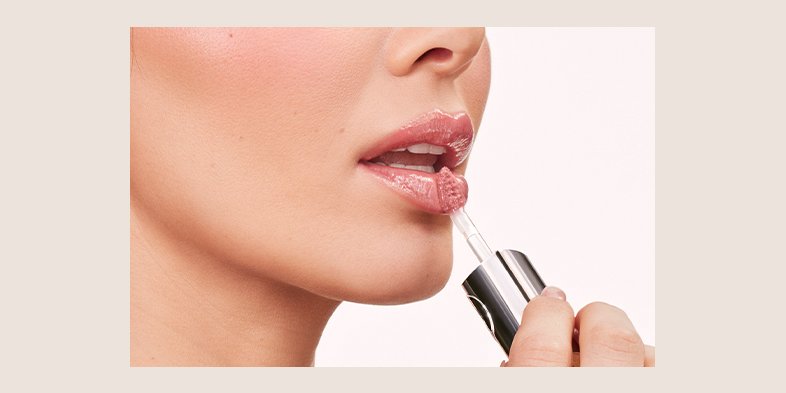 What Is Lip Oil? What You Need to Know | L’Oréal Paris