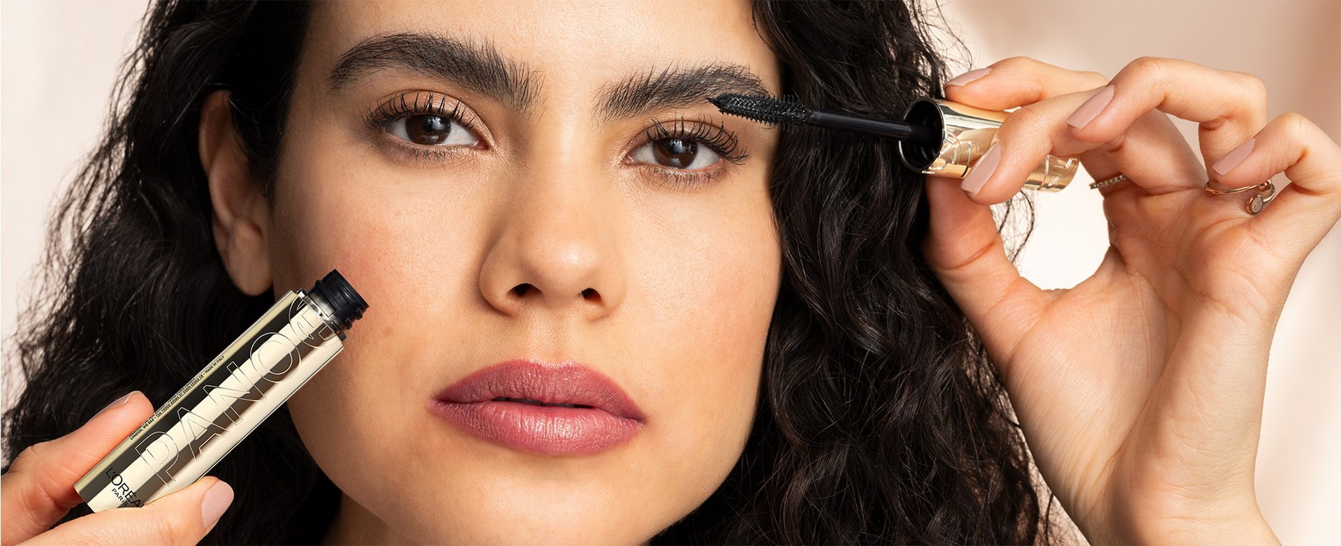 how to draw an eye with makeup on your hand