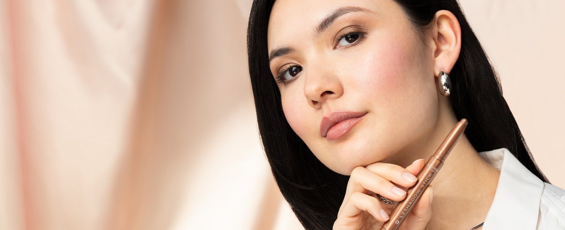 how to draw beard with makeup