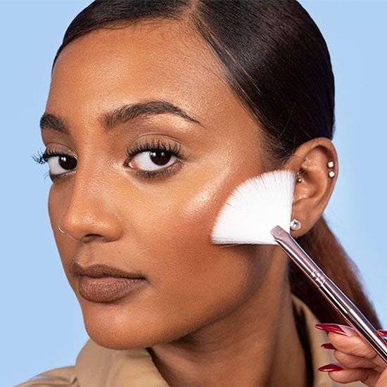 7 Places On Your Face To Apply Highlighter - L’Oréal Paris