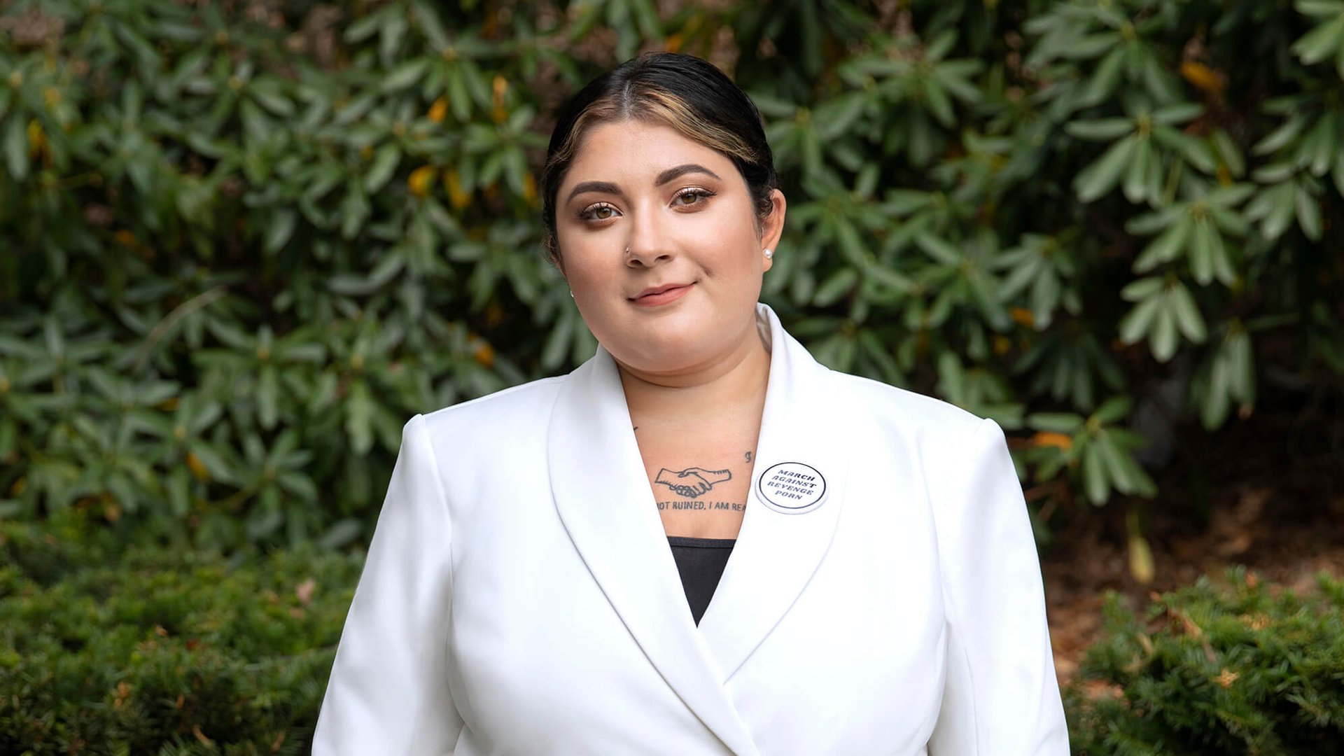 Women of Worth 2020: Meet Leah Juliett - L'Oréal Paris