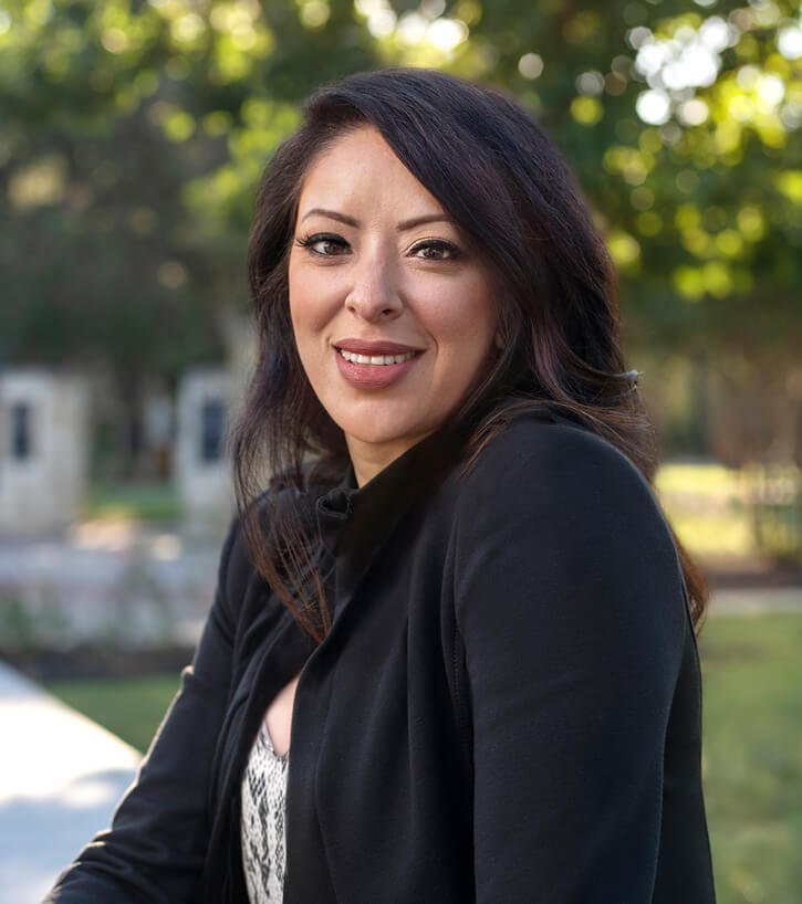 Women of Worth 2020: Meet Stephanie Gattas - L'Oréal Paris