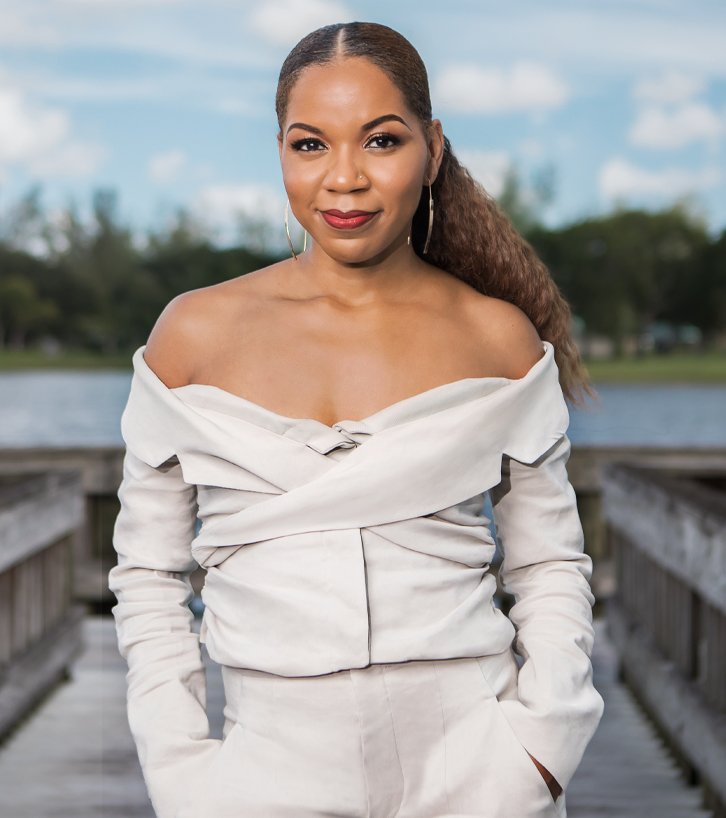 Women of Worth 2021: Meet Starr Davis - L'Oréal Paris