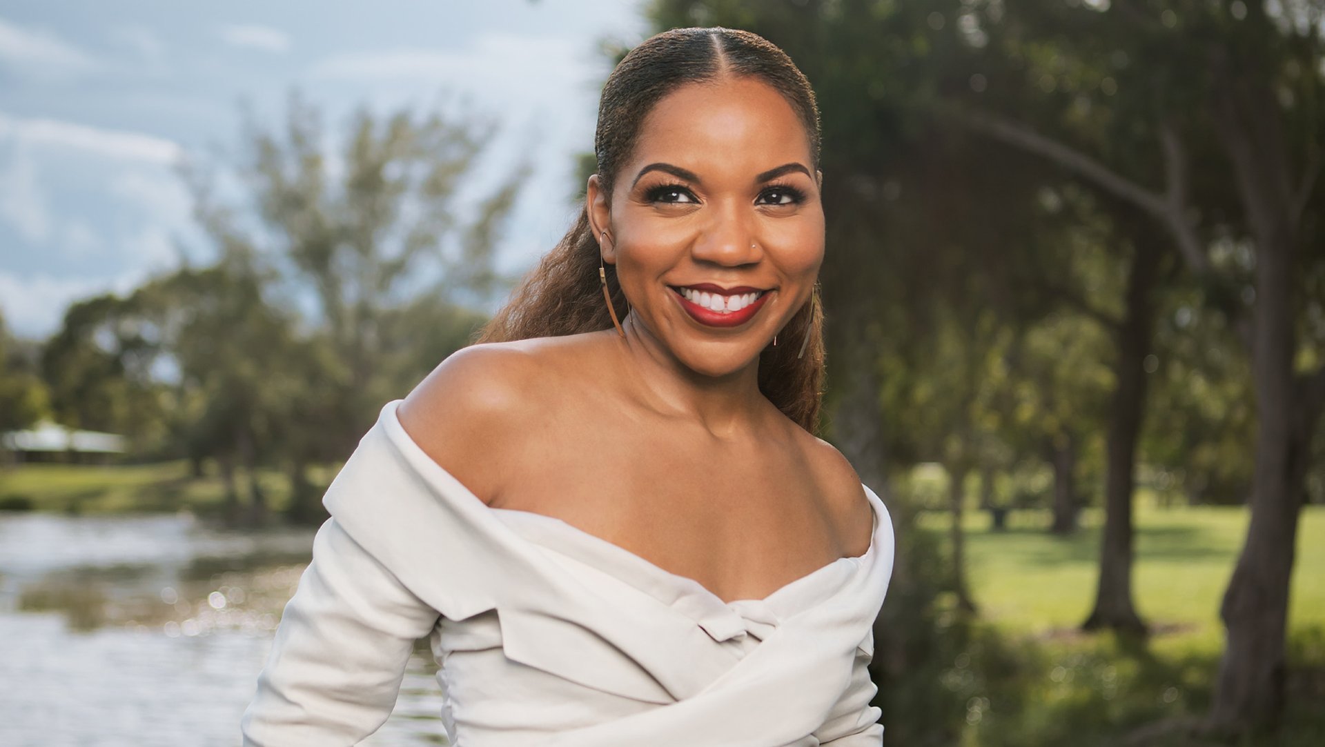 Women of Worth 2021: Meet Starr Davis - L'Oréal Paris